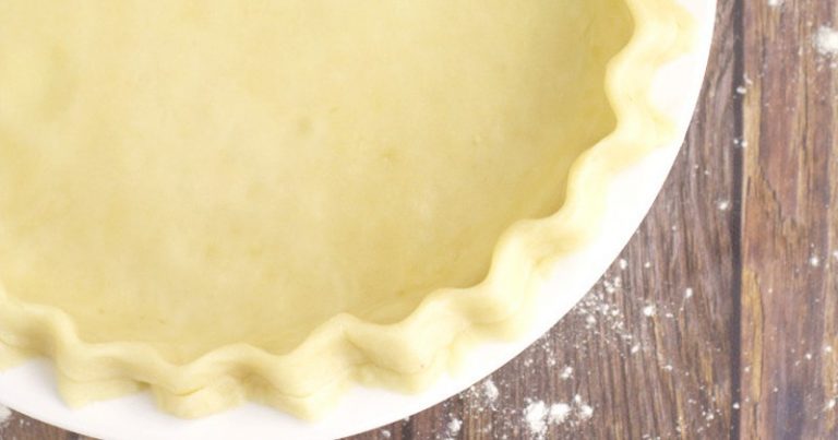 15 Pretty Ways to Finish Pie Crust Edges - The Gracious Wife