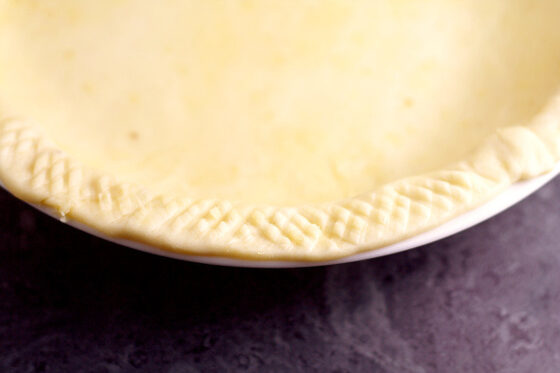 15 Pretty Ways to Finish Pie Crust Edges - The Gracious Wife