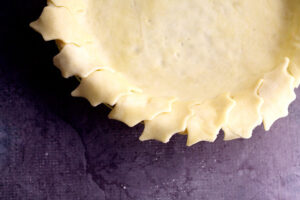 15 Pretty Ways to Finish Pie Crust Edges - The Gracious Wife