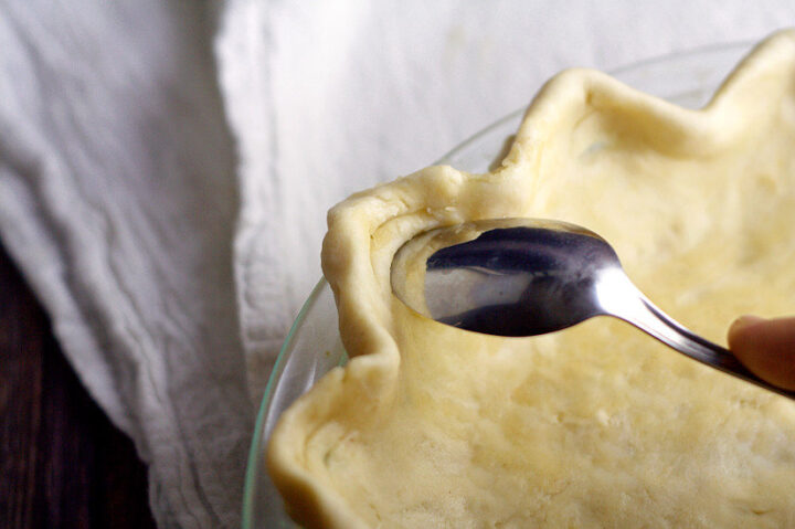 15 Pretty Ways to Finish Pie Crust Edges - The Gracious Wife