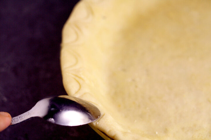 15 Pretty Ways to Finish Pie Crust Edges - The Gracious Wife