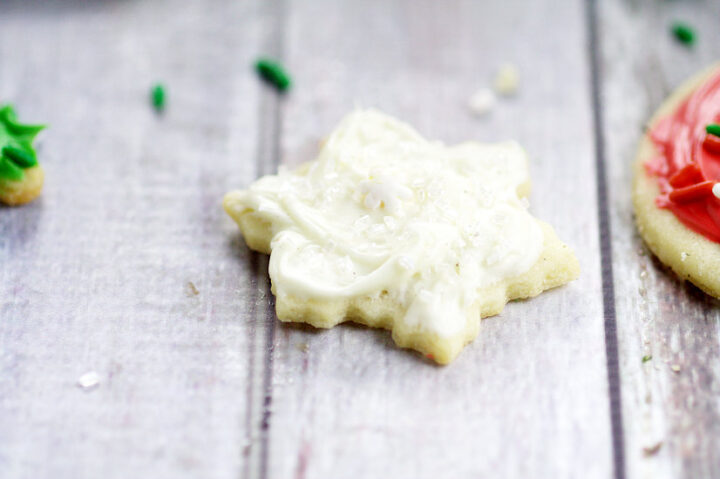 Sugar Cookies that Hold Their Shape - The Gracious Wife