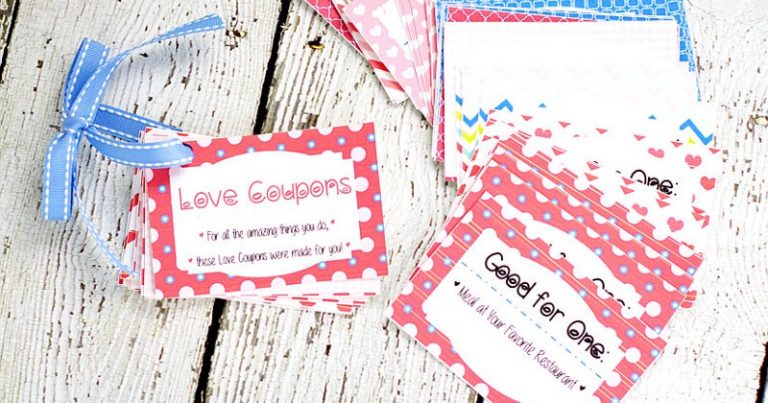 Free Gummy Worm Valentine Printables | DIY Valentines