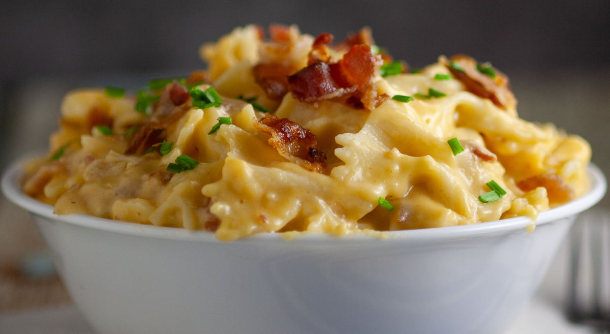 Bacon Cheddar Bow Ties: Cozy Pasta with Creamy Cheese and Crispy Bacon ...