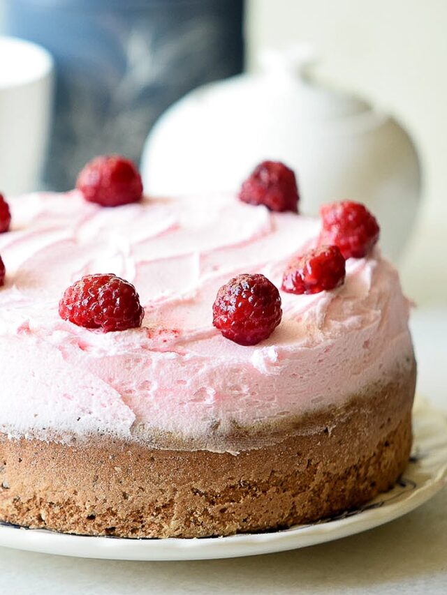 Decadent Raspberry Chocolate Cake: Easy Valentine's Day Cake Recipe ...
