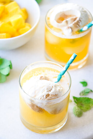Refreshing Easy Peach Floats Recipe | The Gracious Wife