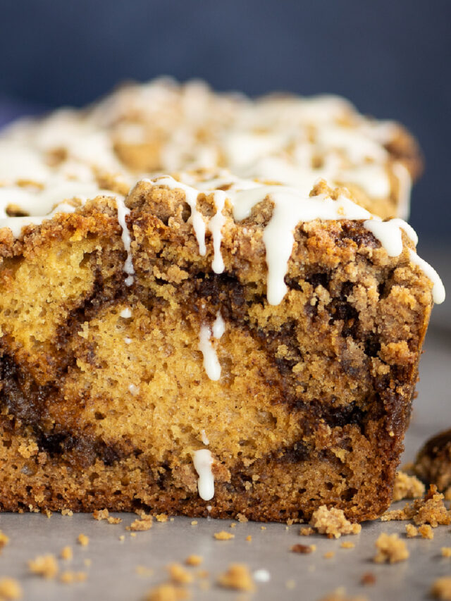 Soft Cinnamon Swirl Loaf Cake with Streusel and Vanilla Glaze - The ...