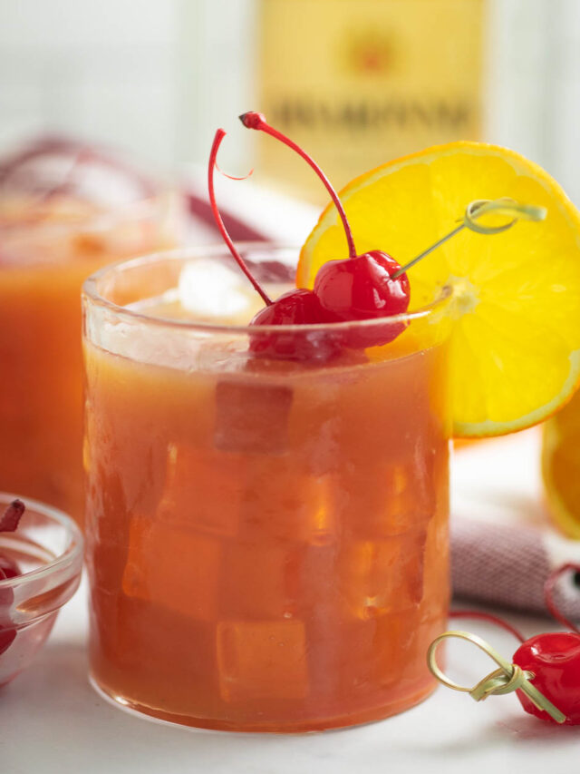 Southern Charm: Alabama Slammer Cocktail Recipe - The Gracious Wife